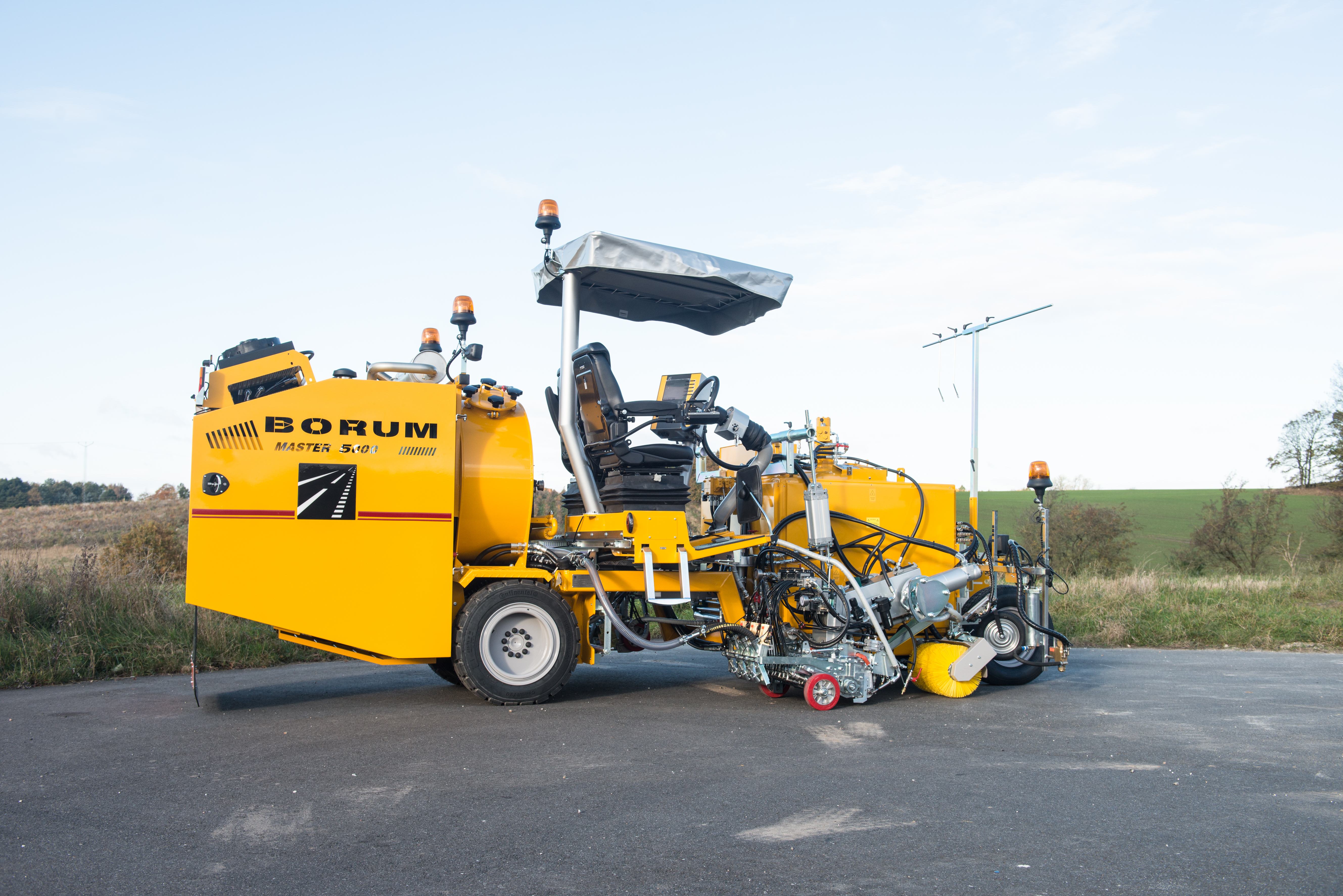 BM 5000 SP DL for thermoplastic extrusion and spray applications